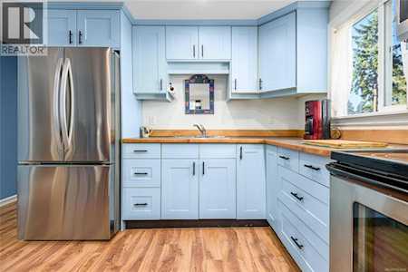 Comox Mobile Homes For Sale & MLS® Listings | Loyal Homes