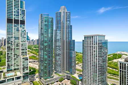One Museum Park Condos of Chicago | 1211 S Prairie Ave