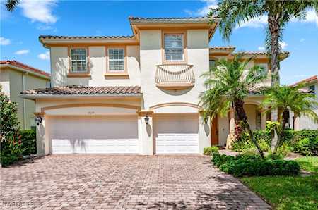 Valencia Golf & Country Club Naples | Luxury Homes & Amenities
