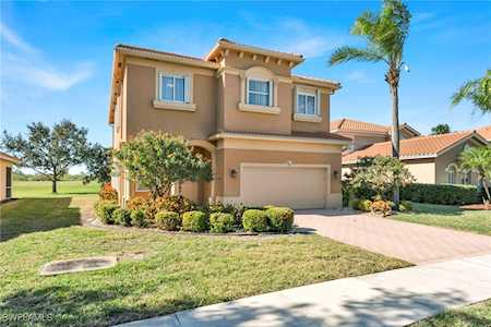 Valencia Golf & Country Club Naples | Luxury Homes & Amenities