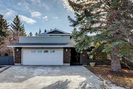 Calgary Luxury Homes For Sale - Calgary Luxury Real Estate