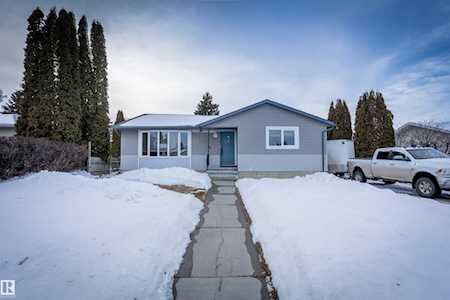 Spruce Grove Alberta Homes with RV Parking