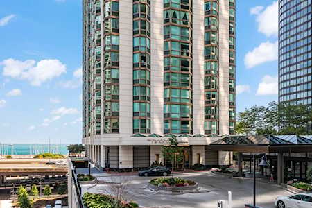 The Parkshore Condos & The Parkshore Rentals - 195 N. Harbor Chicago IL