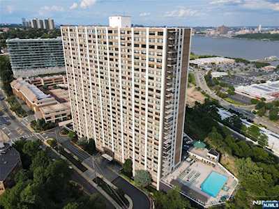 Aventine Condos for Sale in Edgewater NJ | Edgewater NJ Real Estate