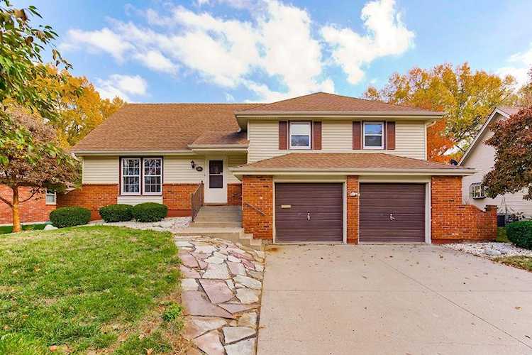 701 SW Montgomery Ave, Lee's Summit, MO 64081 | Ask Cathy
