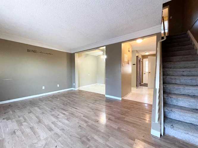 600 Signal Rd #209 Fort Mcmurray, AB T9H3Z | MLS® A2096404