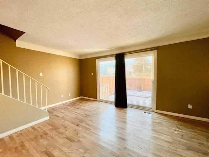 600 Signal Rd #209 Fort Mcmurray, AB T9H3Z | MLS® A2096404