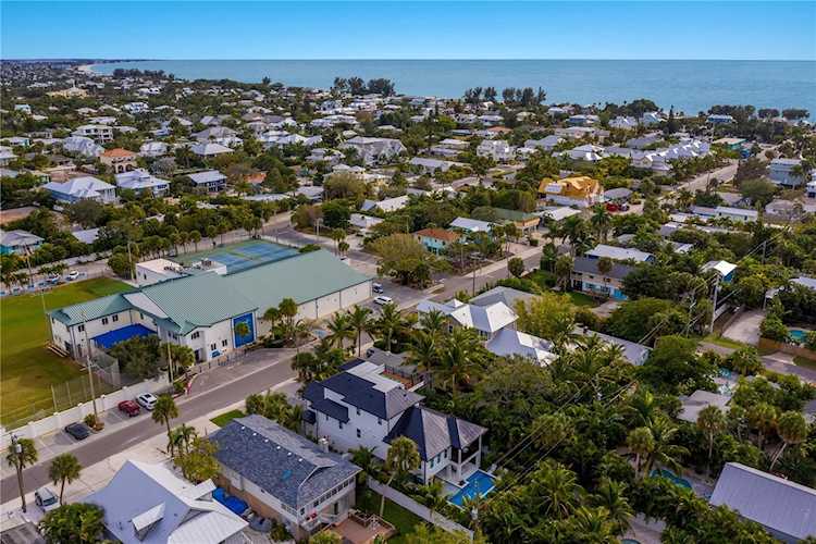 408 Magnolia Ave | Anna Maria, FL 34216 | Anna Maria Beach