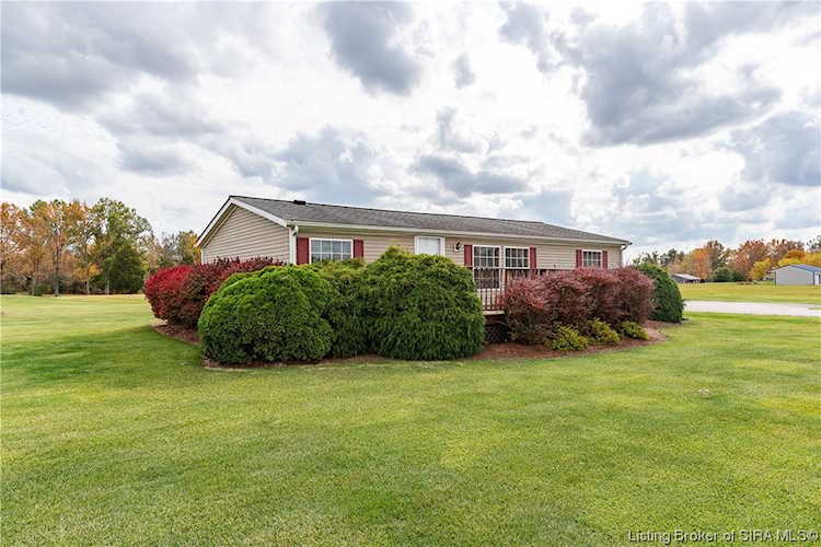 19226 Michigan Rd Marysville, IN 47141 | MLS 202405218