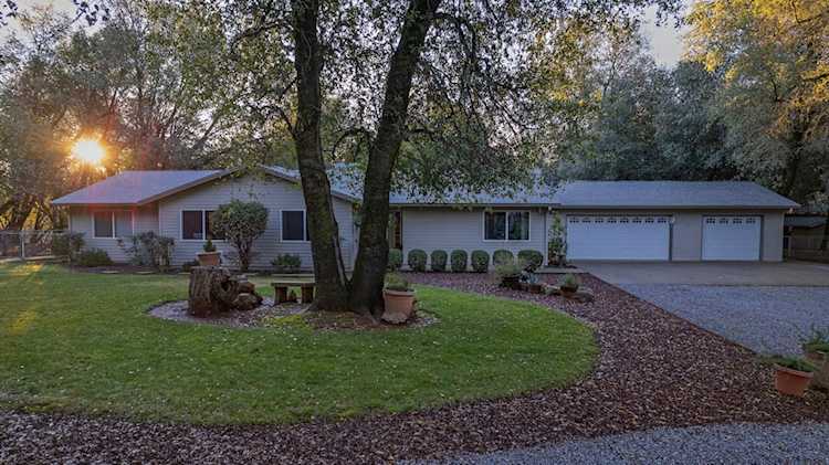 20625 Chipeta Way Redding, CA 96003 | MLS 24-411