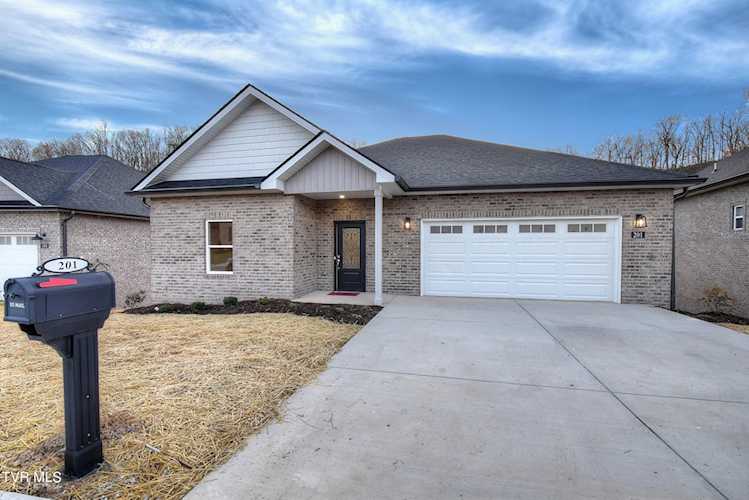 201 Quiet Stroll Ln Johnson City, TN 37615 | MLS 9962742