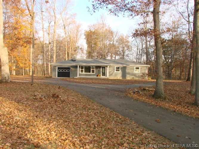 5621 E State Road 356 Scottsburg, IN 47170 | MLS 202406359