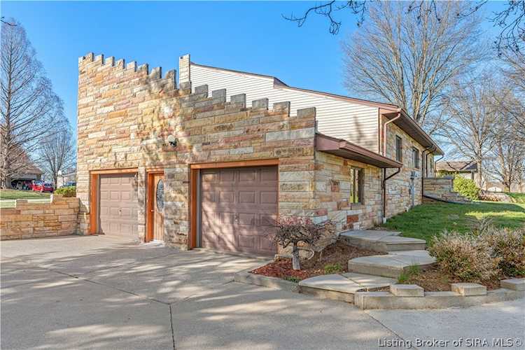 8618 Falcon Rd Charlestown, IN 47111 | MLS 202406030