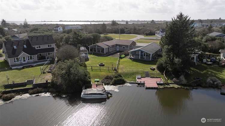 124 Marine View Dr SE Ocean Shores, WA 98569 | MLS® 2209099