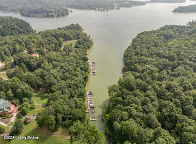 140 Ironwood Dr Bee Spring, KY 42207 | #1657056 | Ironwood Acres | $370,000