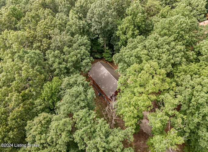 140 Ironwood Dr Bee Spring, KY 42207 | MLS 1657056