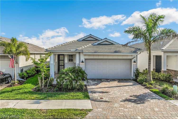 16736 Seasons Coast Dr Bonita Springs, FL 34135 | MLS 224026286