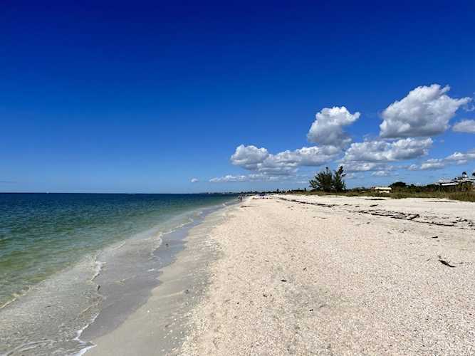 616 S Casey Key Rd, Nokomis, FL 34275 - MLS # N6131959