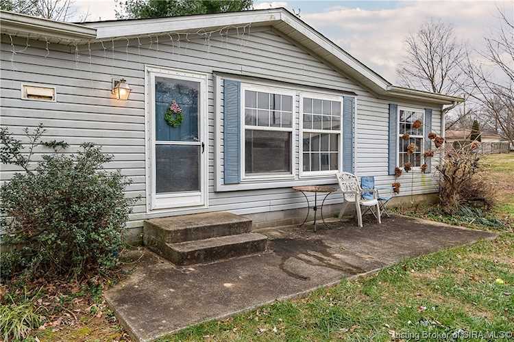 505 Wyandotte Ave Corydon, IN 47112 | MLS 2023012435