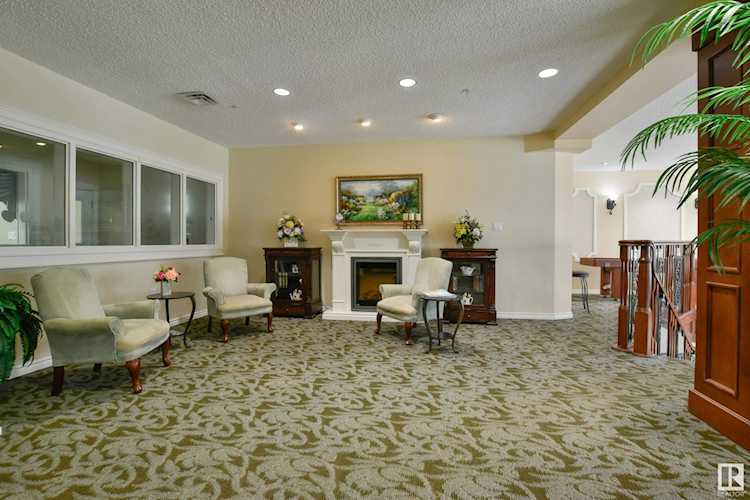 # 104 9820 165 Street Edmonton, AB T5P 0N3 | MLS® E4376196