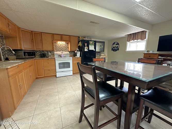 184 Jennifer Ln Effort, PA 18330 | MLS PM-114345