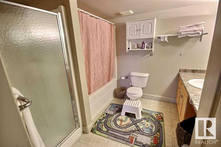 # 402 13005 140 Avenue Edmonton, AB T6V 1X1 | MLS® E4387110