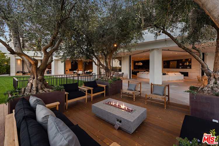 1050 Stradella Rd, Los Angeles, CA 90077 | RubyHome