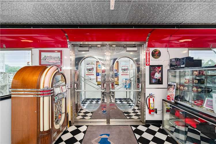 10 W State Street Sharon Mercer PA 16146 $500,000