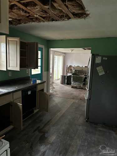 310 Cherokee Trl Pensacola, FL 32506 | MLS 656147