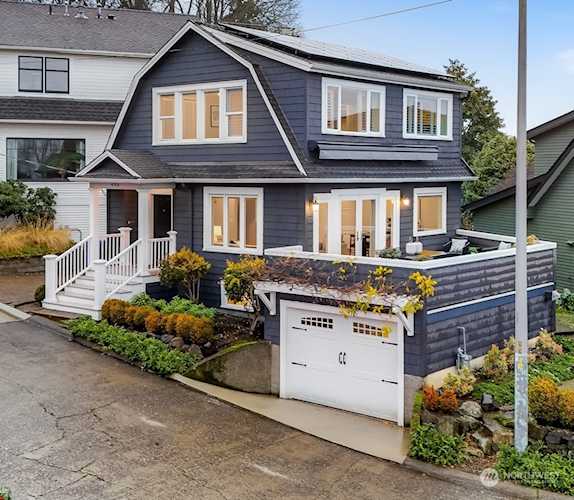 home for sale at 406 Comstock Place Seattle, WA 700 - Queen Anne ...