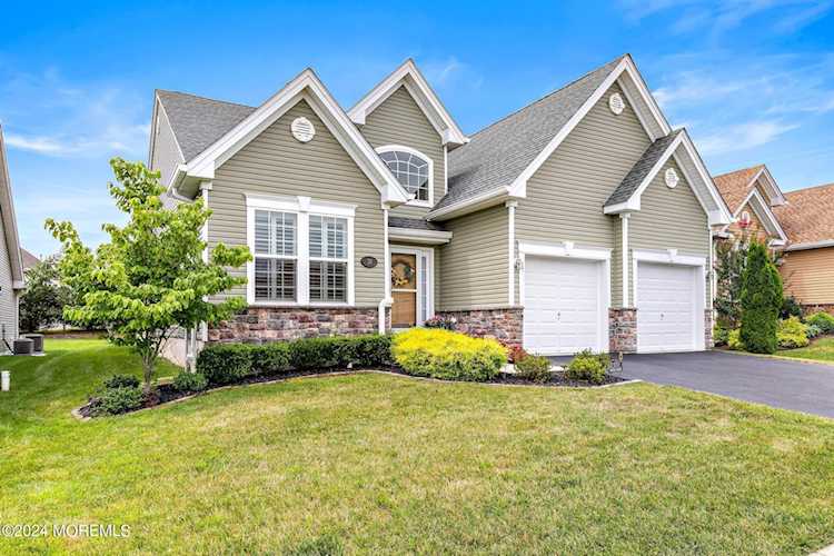 31 Garden Path Barnegat, NJ 08005 | MLS 22421130