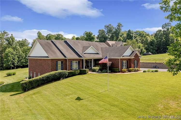 6807 Lake of The Woods Dr Georgetown, IN 47122 | MLS 202505293