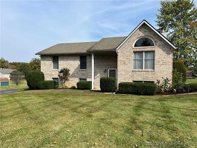 9725 Wolfe Cemetery Rd Georgetown, IN 47122 | MLS 202507776