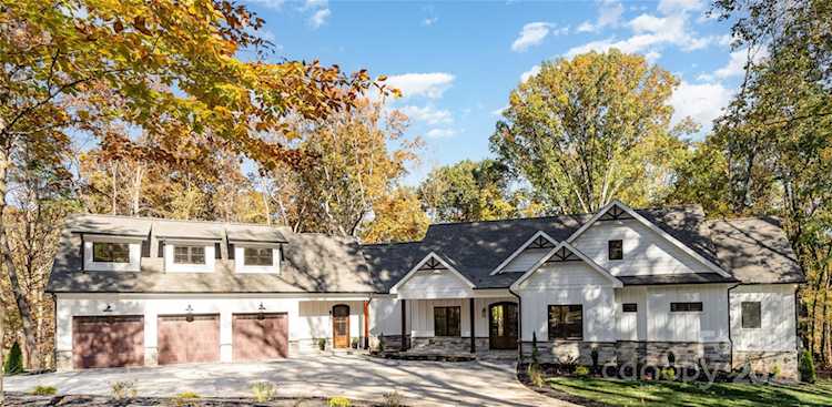 6632 Silver Fox Rd Charlotte NC 28270 | MLS #4317982 | Hendrix Properties