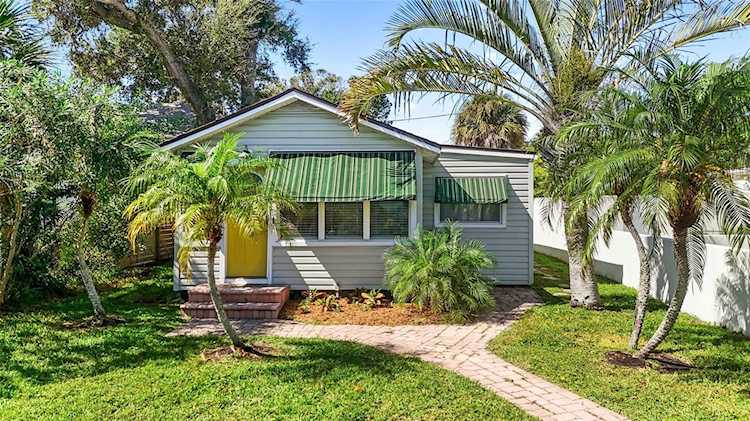 2925 Clinton St S Gulfport, FL 33707 | MLS TB8440091