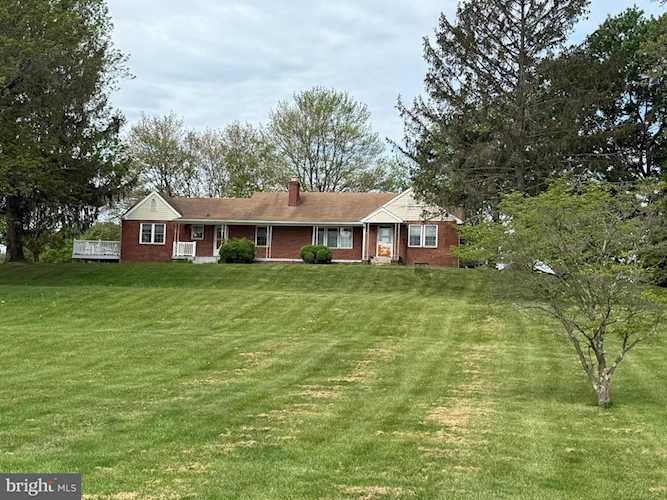 8600 Gue Rd Damascus, MD 20872 home for sale in Damascus Outside
