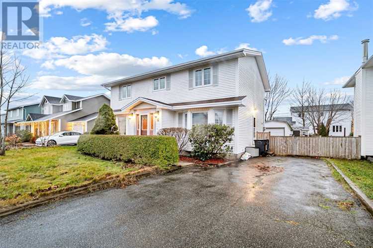 6 Victory Lane Mount Pearl, NL A1N3Z7 | MLS 1293016
