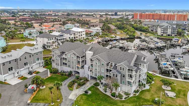 5722 Biscayne Ct #103 New Port Richey, FL 34652 | MLS W7881352
