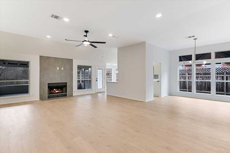 7731 Kiva DR Austin, TX 78749 | MLS 3042590